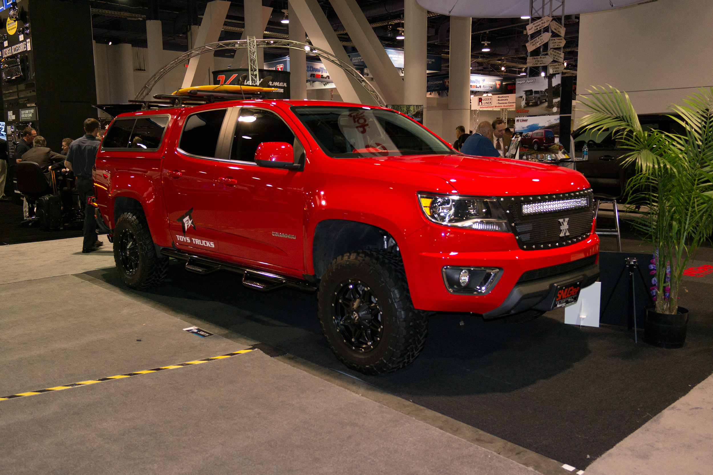 2015 SEMA Show - Pics of Colorados & Canyons | Chevy Colorado & GMC Canyon