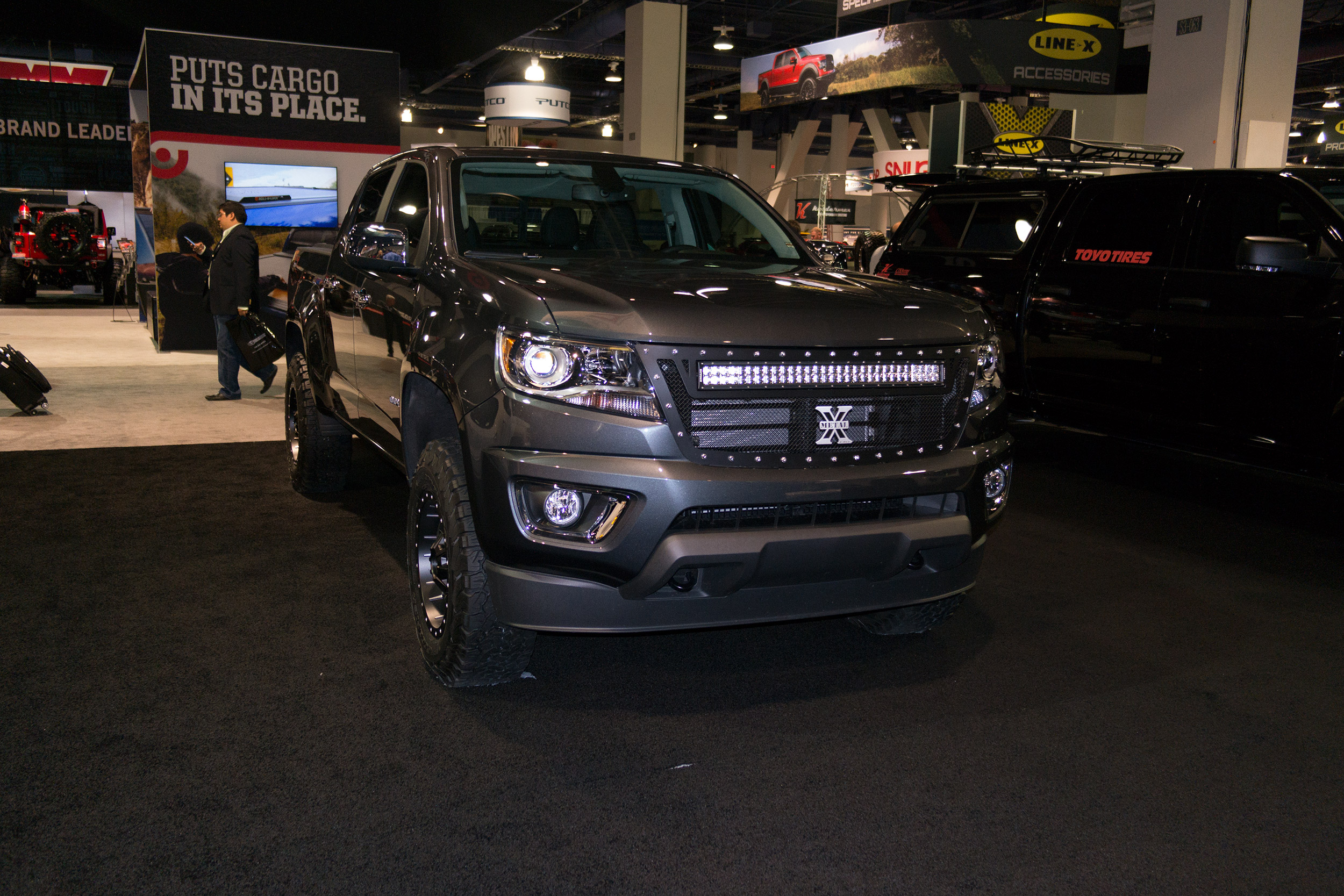 2015 SEMA Show - Pics of Colorados & Canyons | Chevy Colorado & GMC Canyon